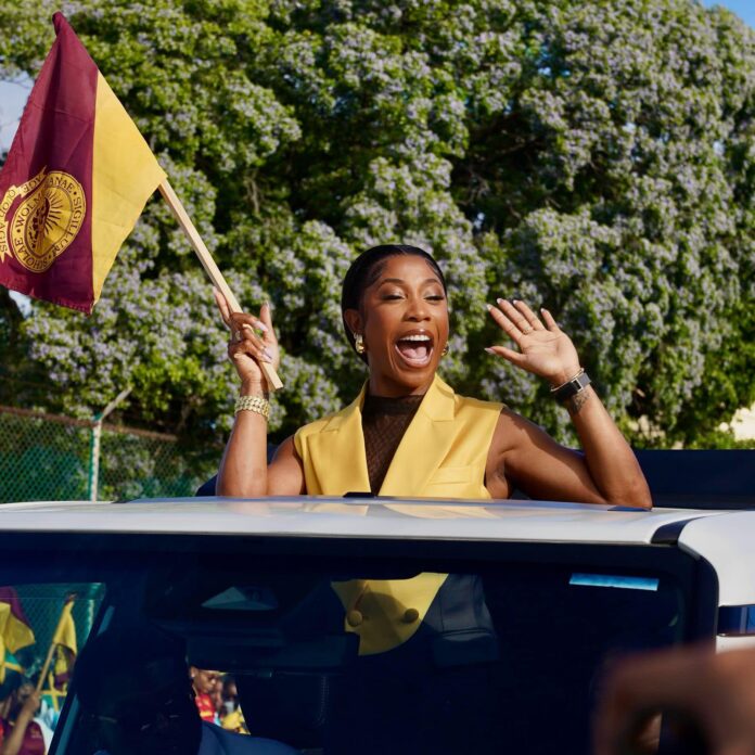 Shelly-Ann Fraser-Pryce Receives Key to Kingston, Donates $50K to ...